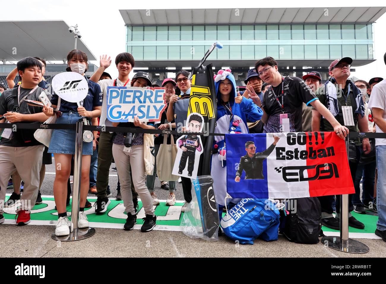 Suzuka, Japan. 21st Sep, 2023. Circuit atmosphere - Alpine F1 Team fans ...