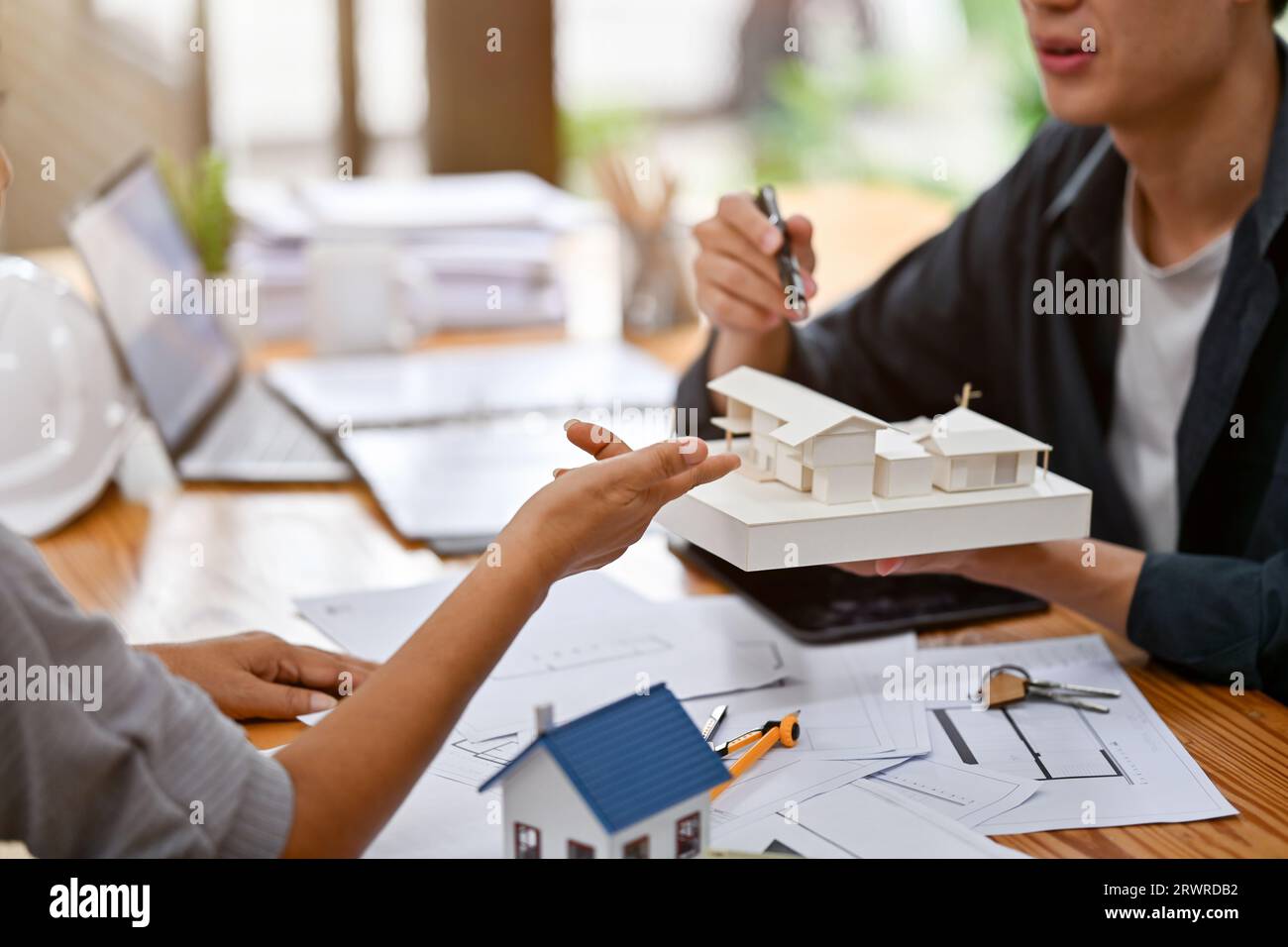 Architect client desk hi-res stock photography and images - Alamy