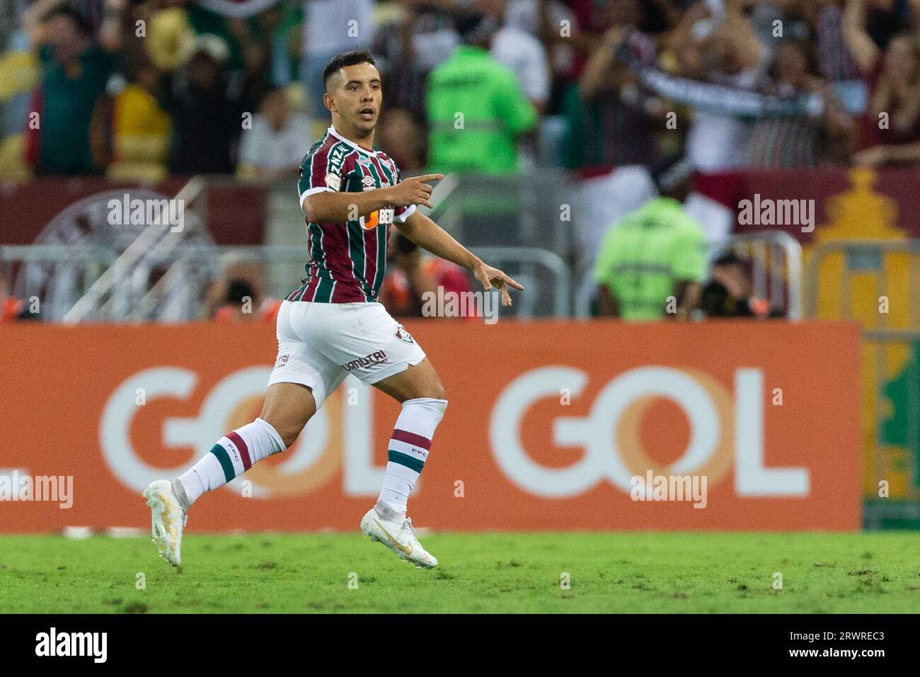 LEO FERNANDEZ of Fluminense celebrates during the match between ...