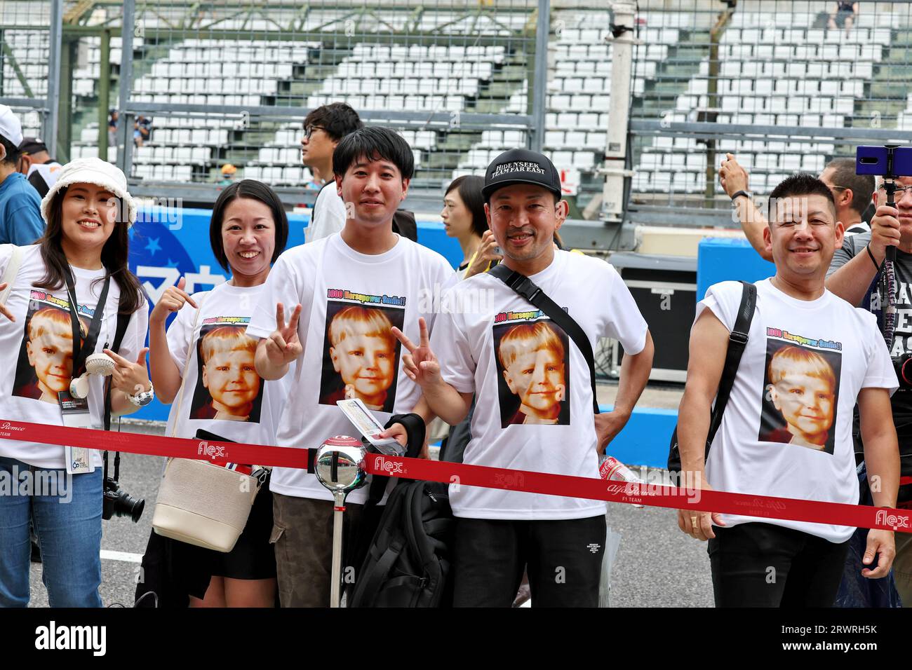 Suzuka, Japan. 21st Sep, 2023. Circuit atmosphere - Valtteri Bottas ...