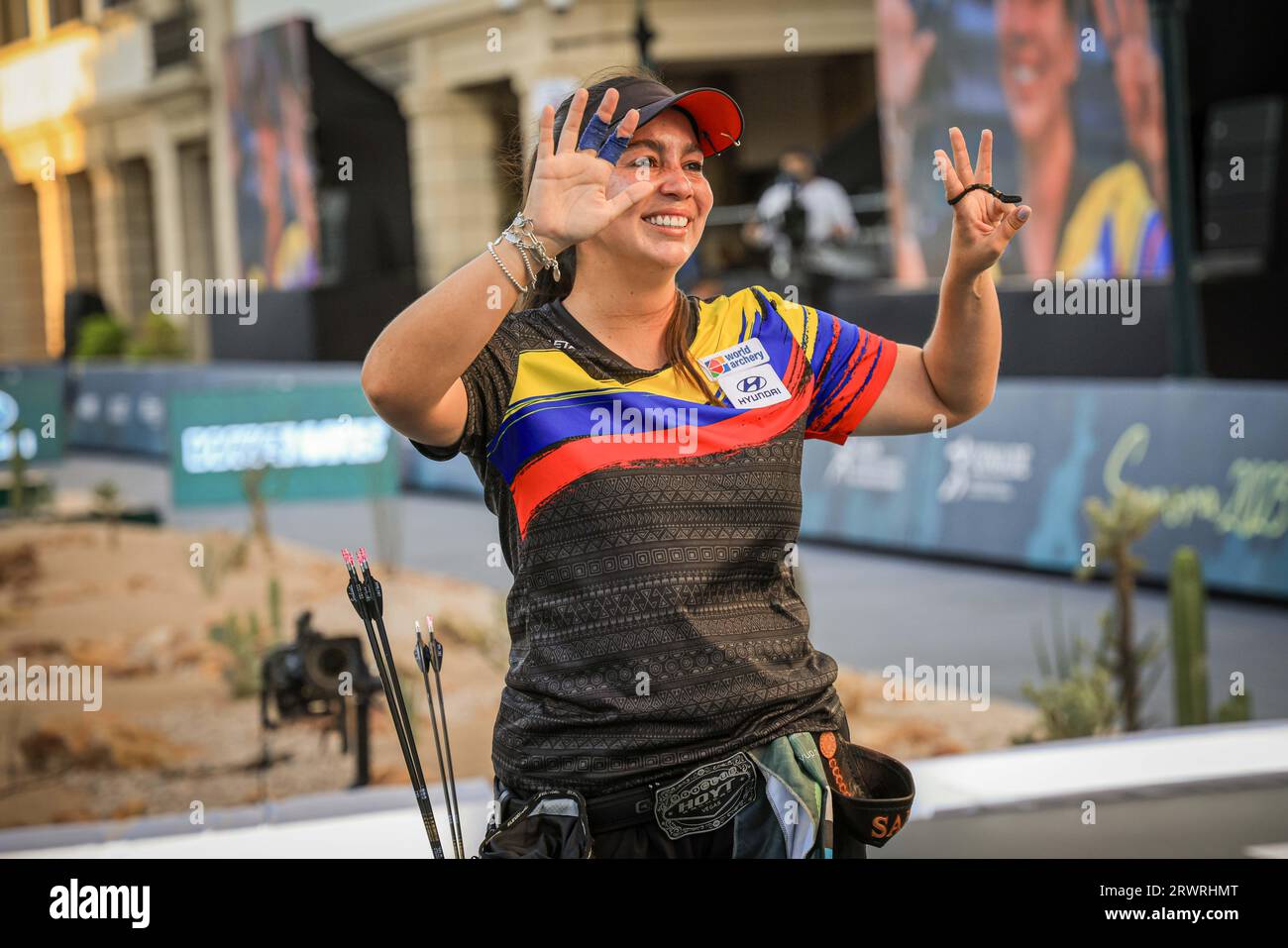 Sara lopez archery hi-res stock photography and images - Alamy