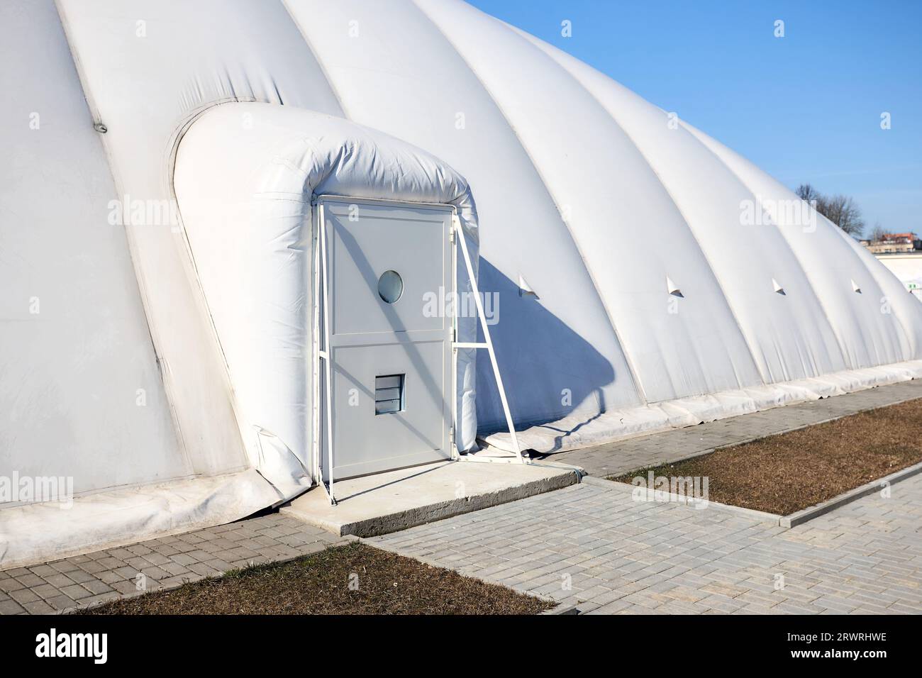 Inflatable air dome stadium. Inflated Tennis air dome or Tennis bubble ...