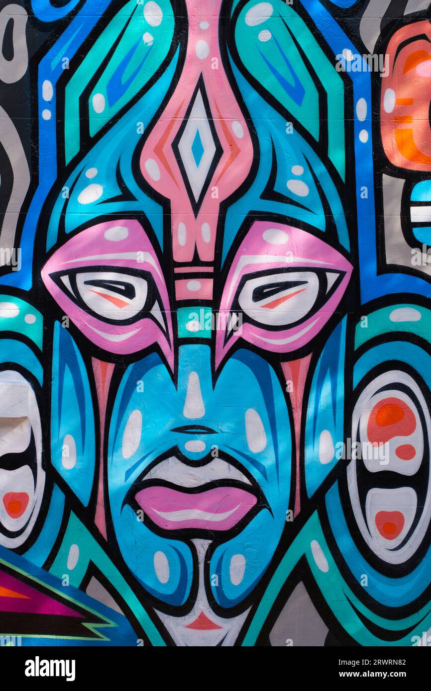 Abstract face graffiti on wall hi-res stock photography and images - Alamy