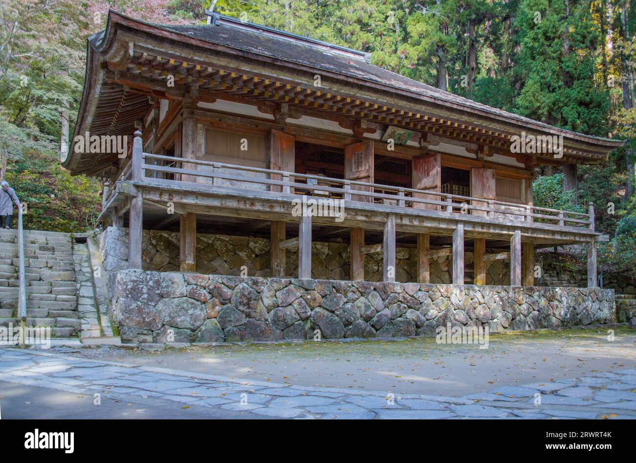 Kondo main hall hi-res stock photography and images - Alamy