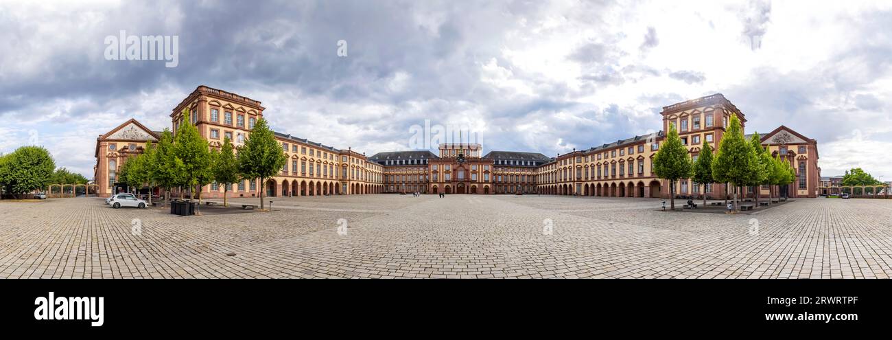Baroque castle Mannheim, panorama photo, courtyard of honour and ...