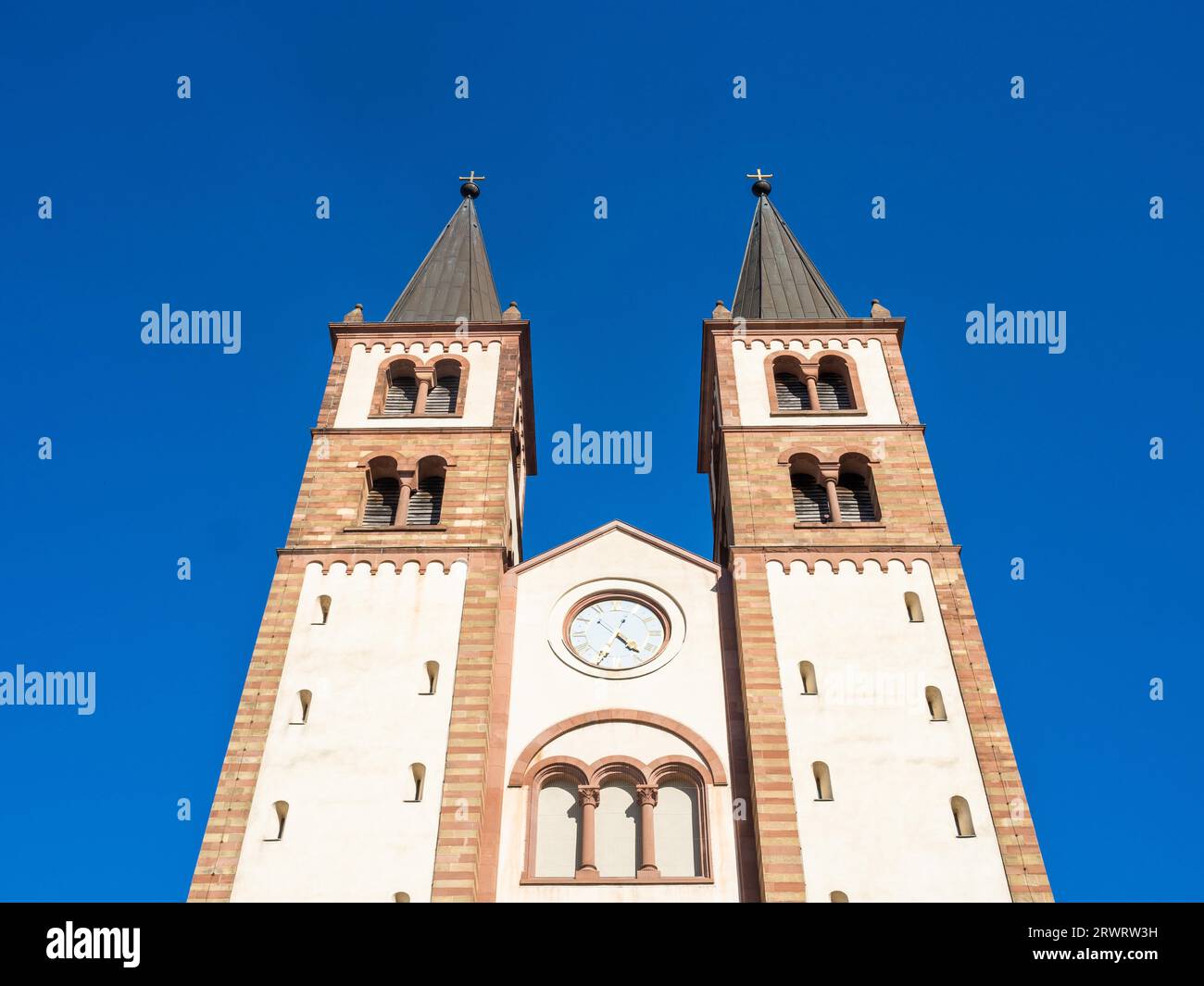 Romanesque UNESCO Kiliansdom, St. Kilian, cathedral, twin towers ...