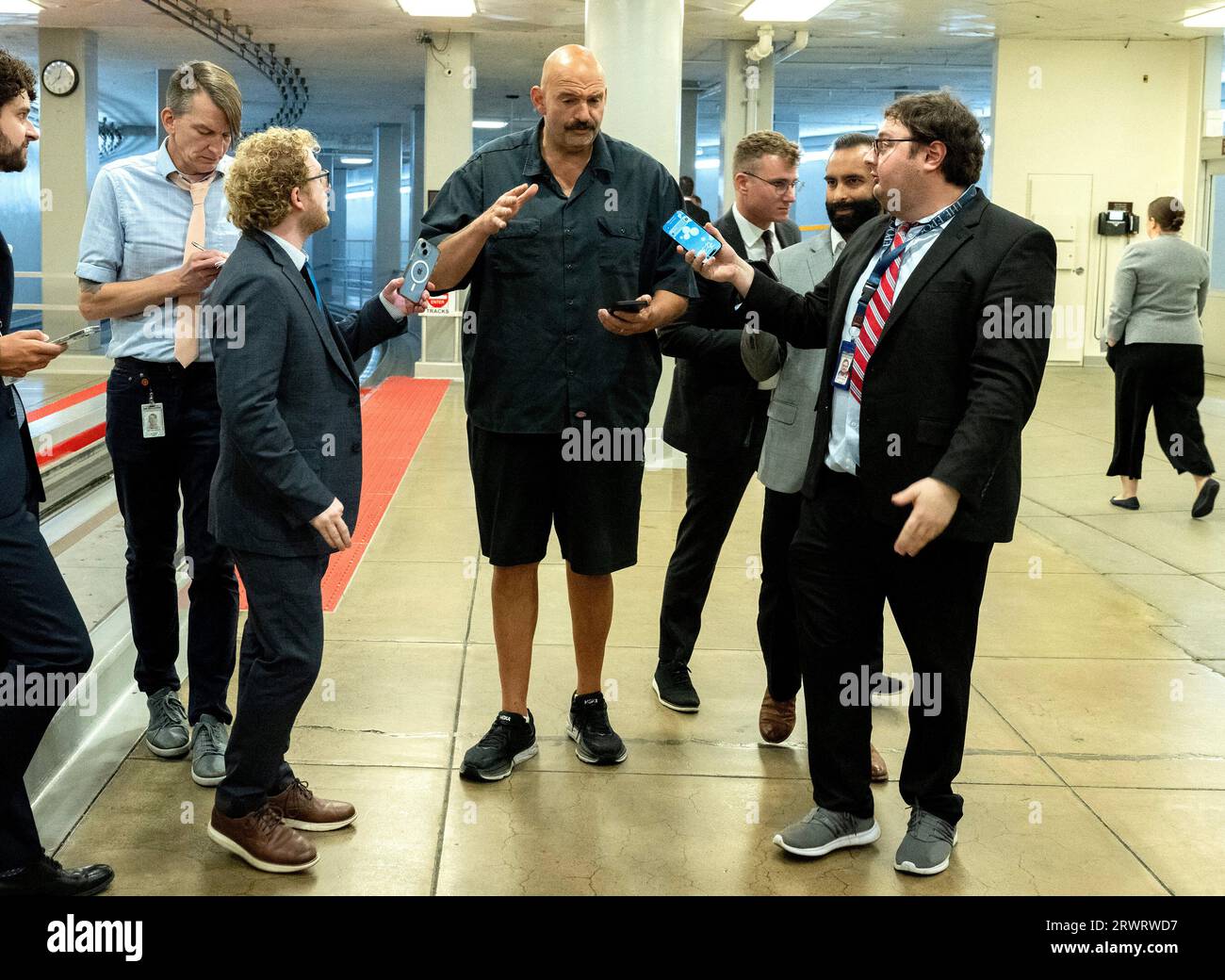 Dress code shorts hi-res stock photography and images - Alamy