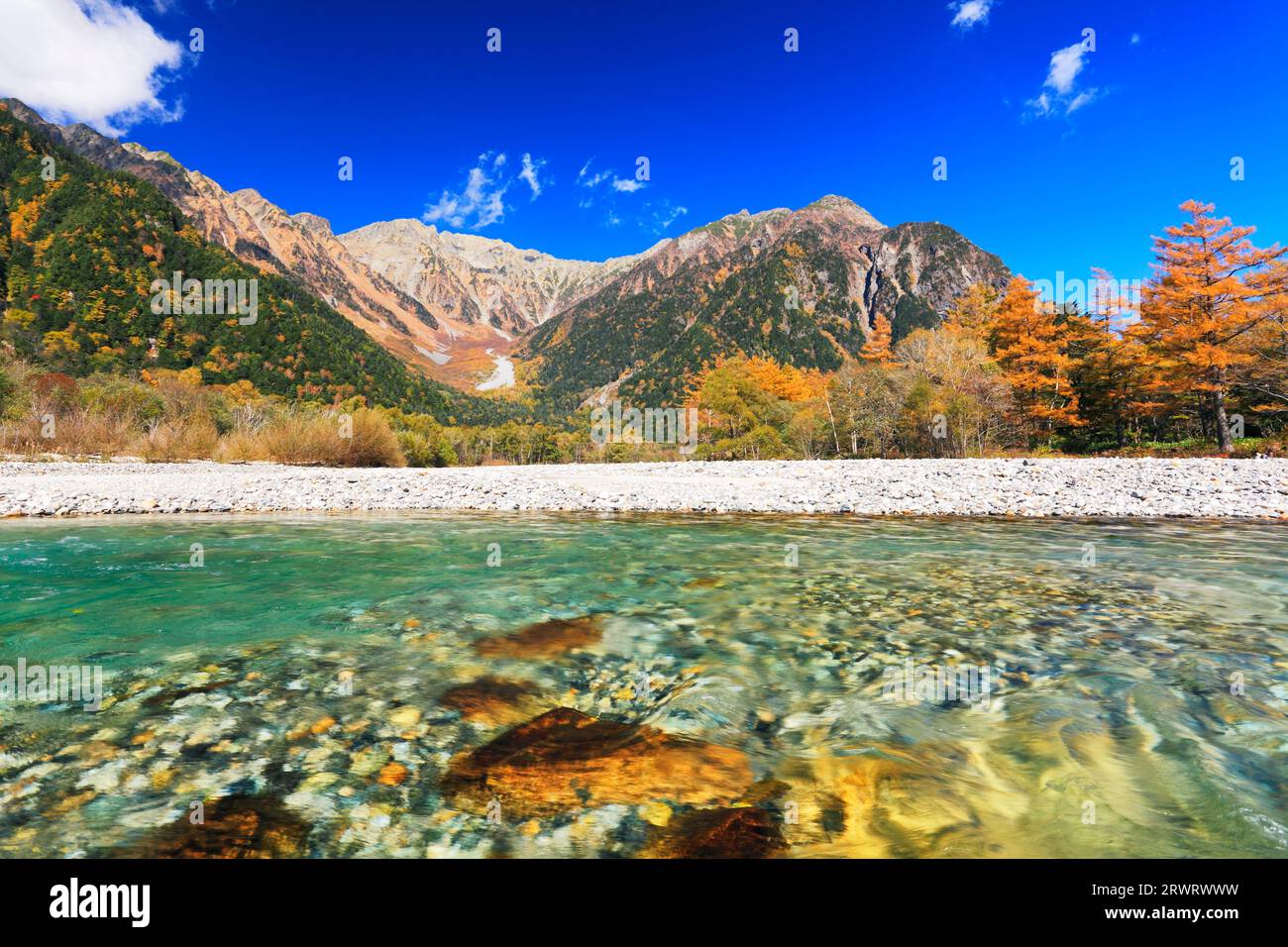 Kamikoji, the Hotaka mountain range in autumn leaves and the clear ...