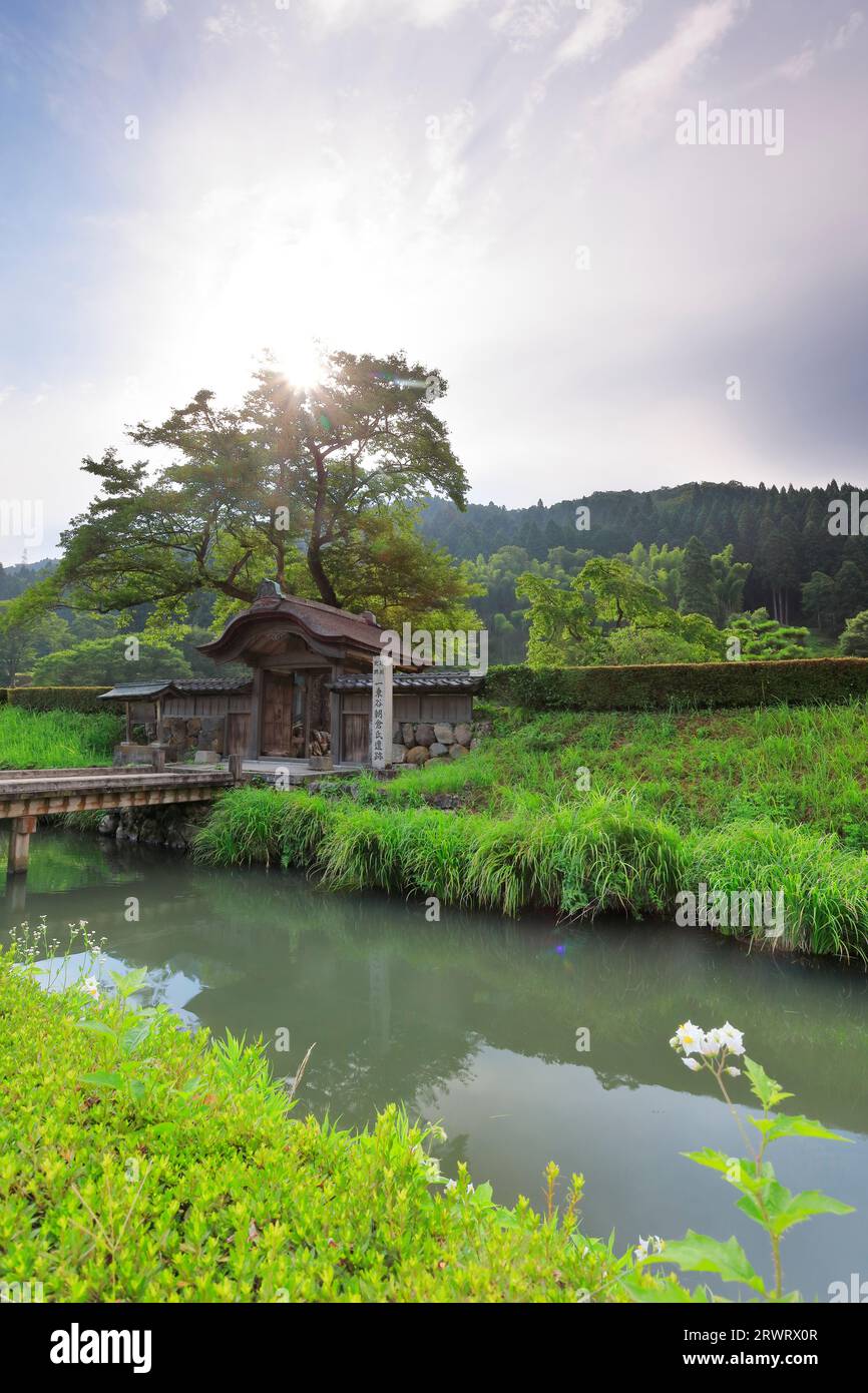 Morning sun at the ruins of the Ichijodani Asakura clan Stock Photo - Alamy