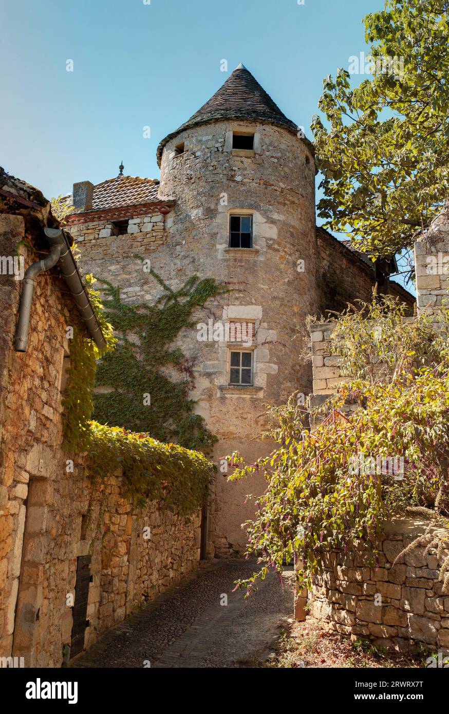 Chateau Bovila, Puy-l'Évêque, Lot department, France Stock Photo - Alamy