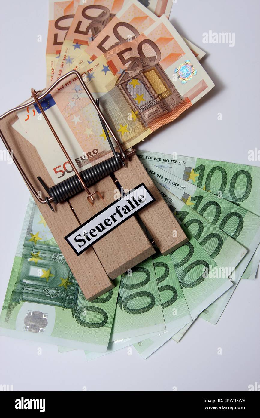 Money trap hi-res stock photography and images - Alamy