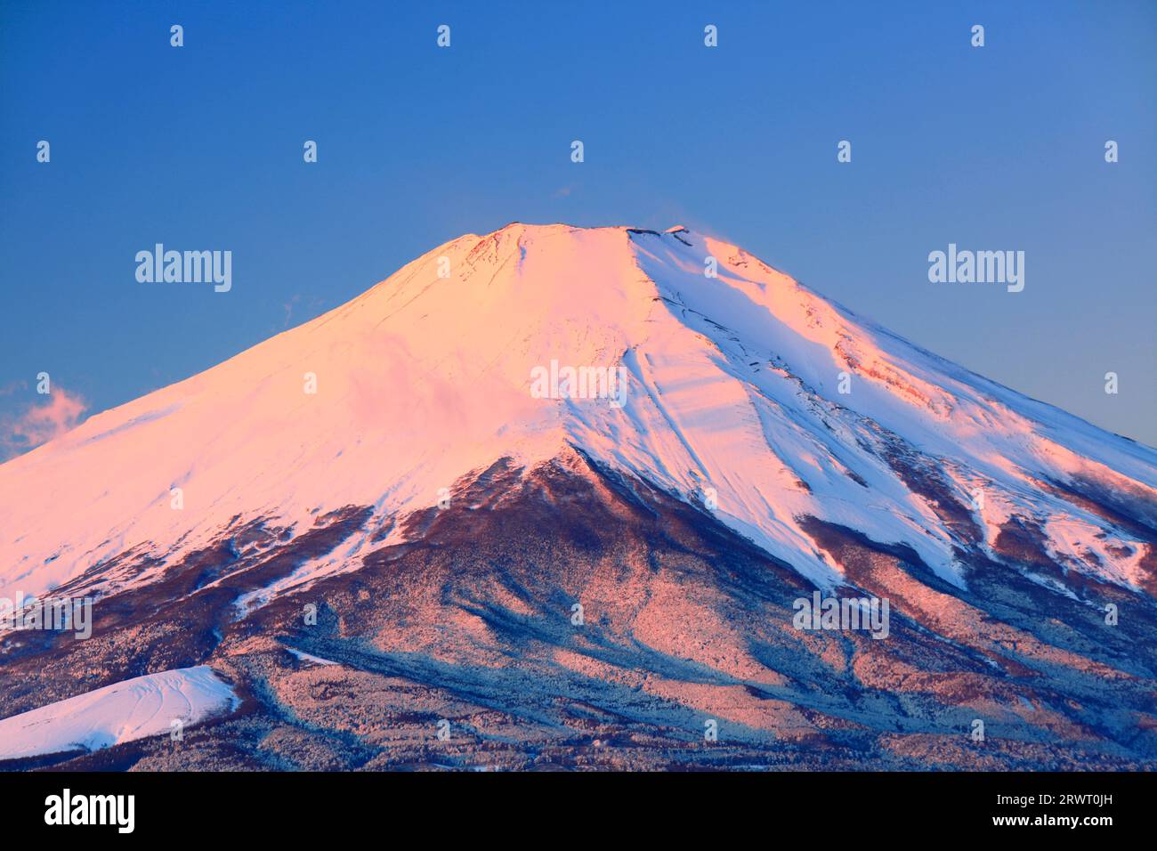 100 morning red hi-res stock photography and images - Alamy