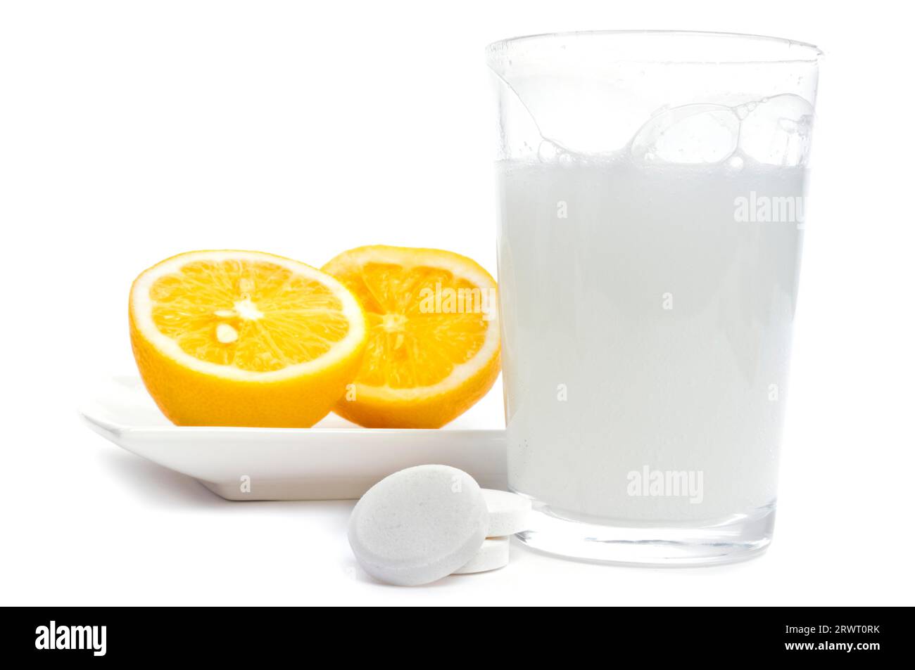 Effervescent tablet and lemons Stock Photo - Alamy