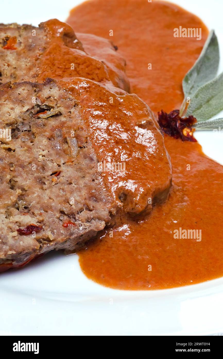 Sliced meatloaf hi-res stock photography and images - Alamy