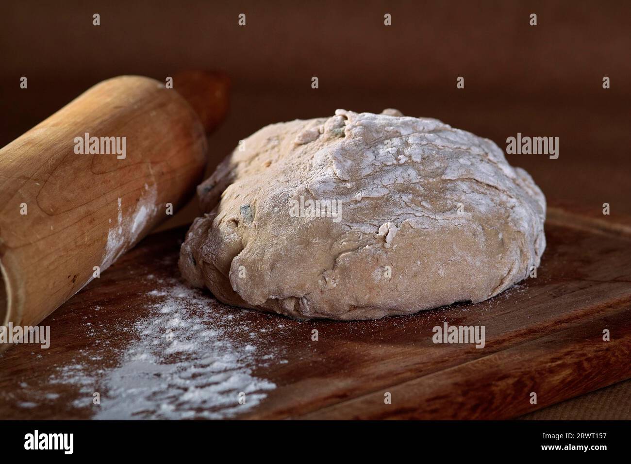 Landbrot hi-res stock photography and images - Alamy