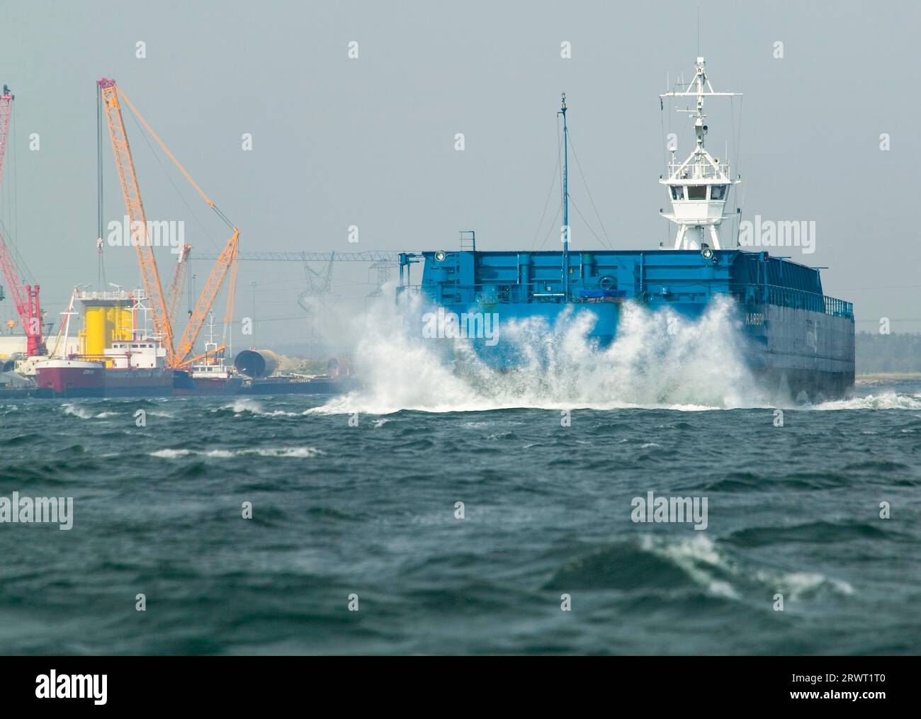 Coal tenders hi-res stock photography and images - Alamy