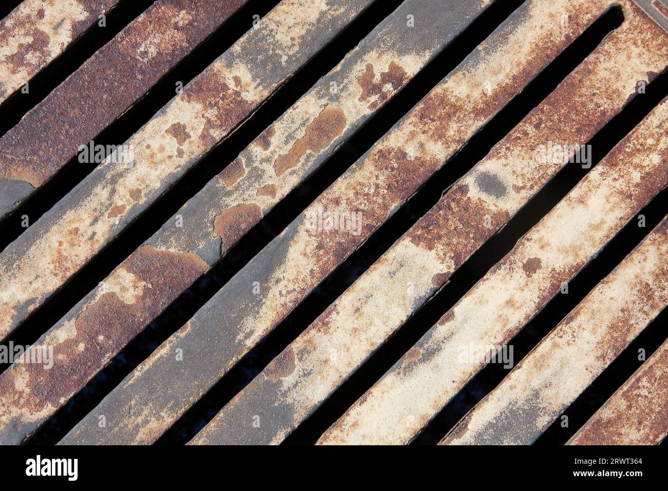 Rusted manhole cover frame hi-res stock photography and images - Alamy