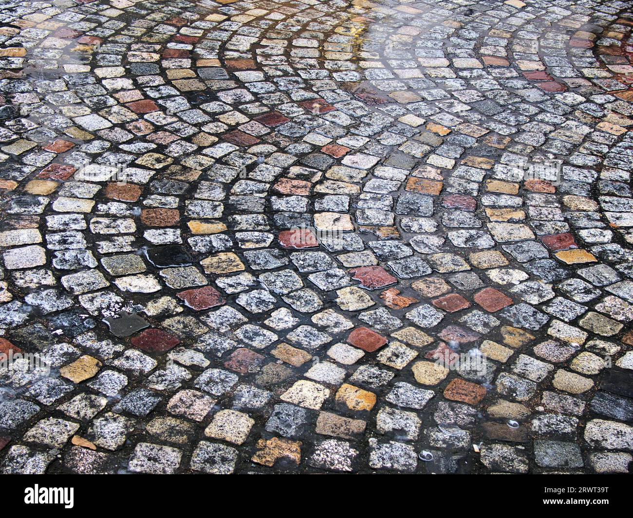 Rain soaked pavement hi-res stock photography and images - Alamy