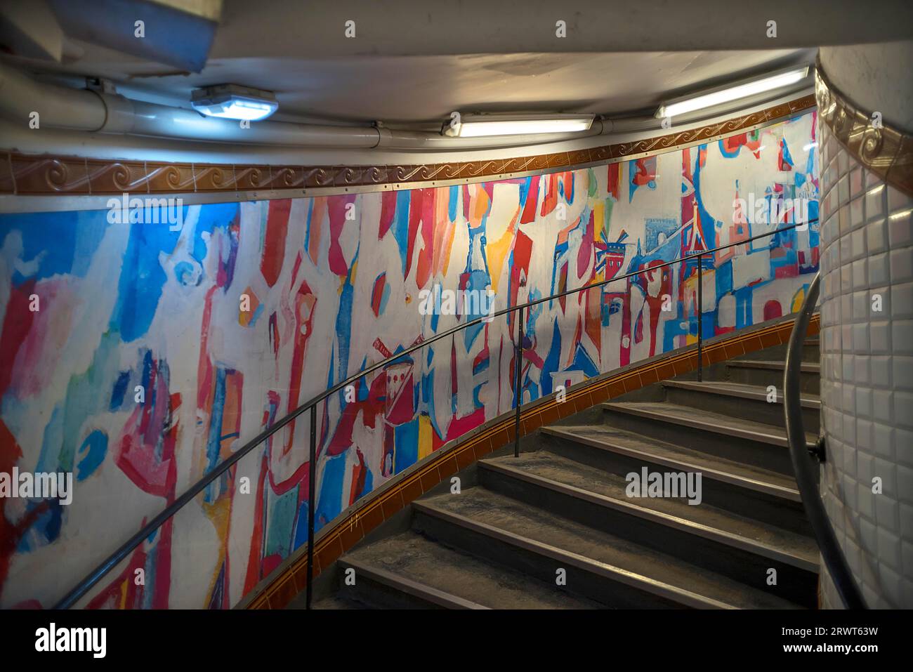 Staircase abstract art hi-res stock photography and images - Alamy