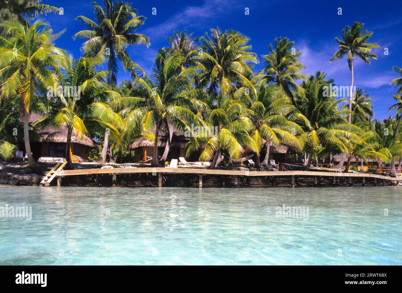 Rangiroa and underwater hi-res stock photography and images - Alamy