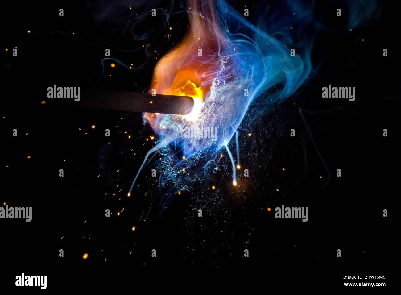 The light when welding with a welding iron diode The light when welding ...