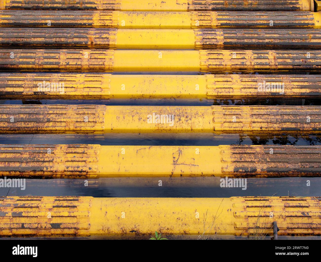 Part of a tyre washing system for bulldozers and other large vehicles ...