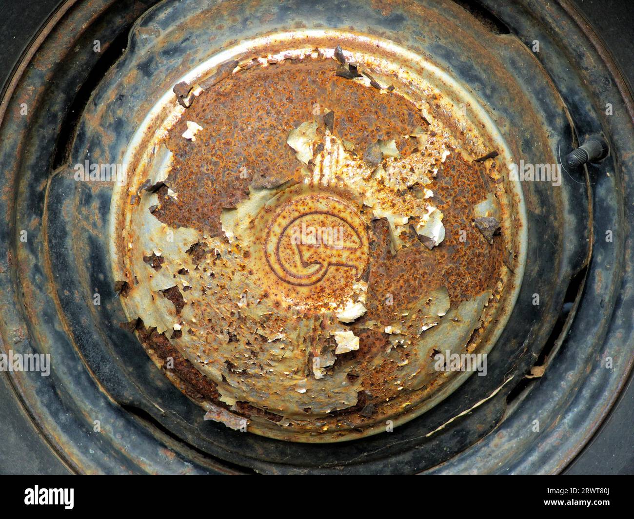 Rusty rim on a car tyre, cut-out Stock Photo - Alamy