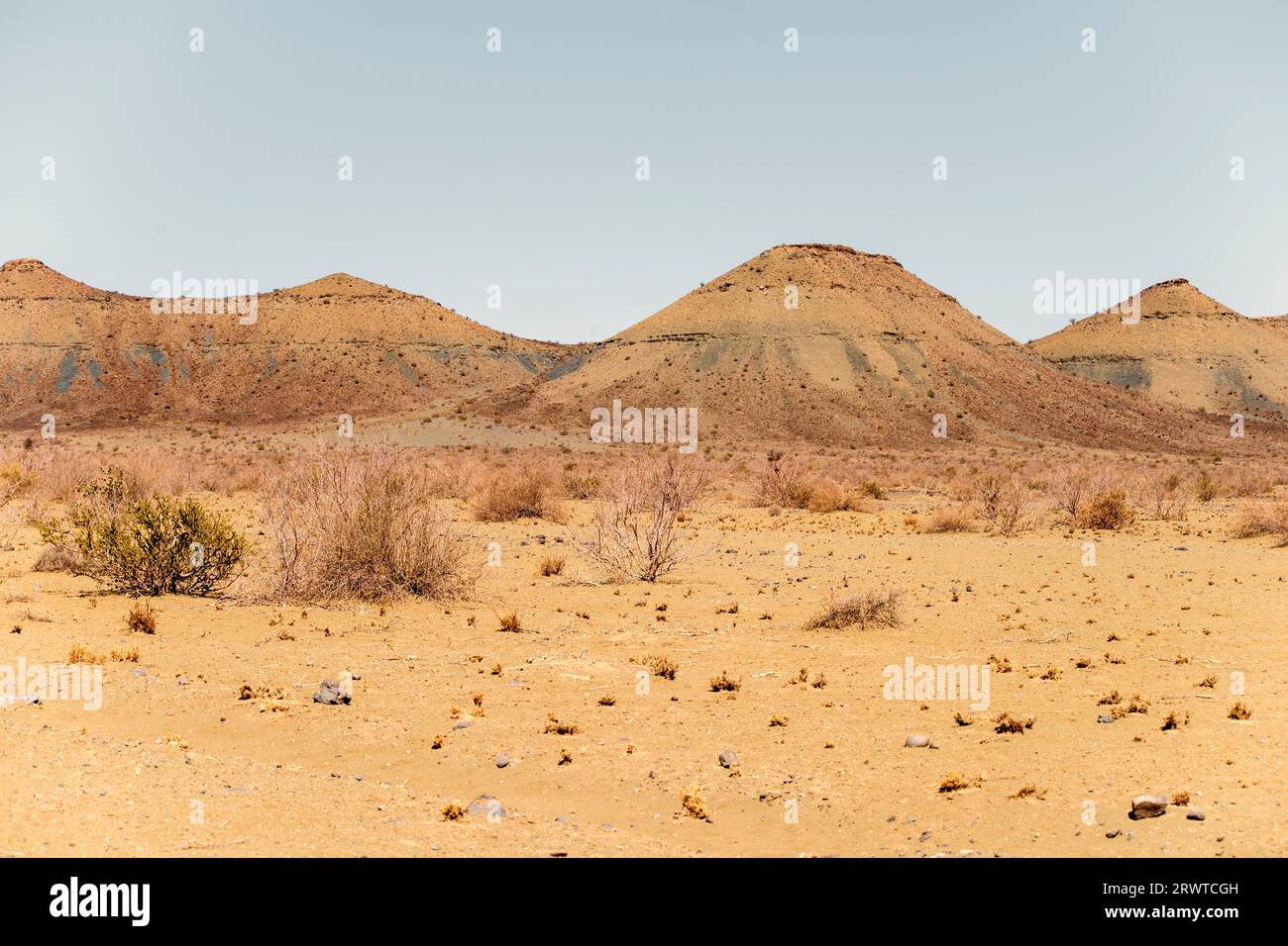 Harsh desert landscape hi-res stock photography and images - Alamy