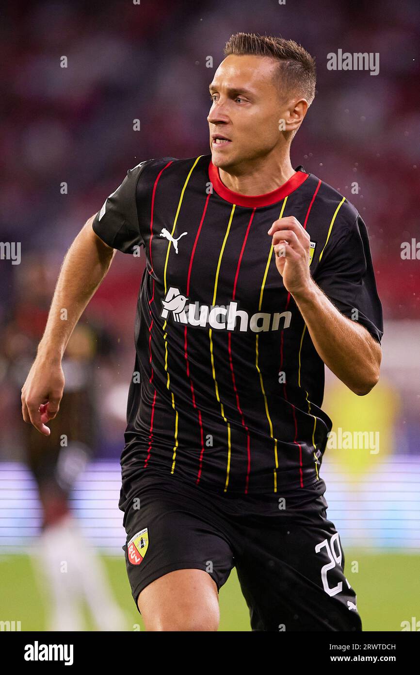 Seville, Spain. 20th Sep, 2023. Przemyslaw Frankowski (29) of Lens seen ...