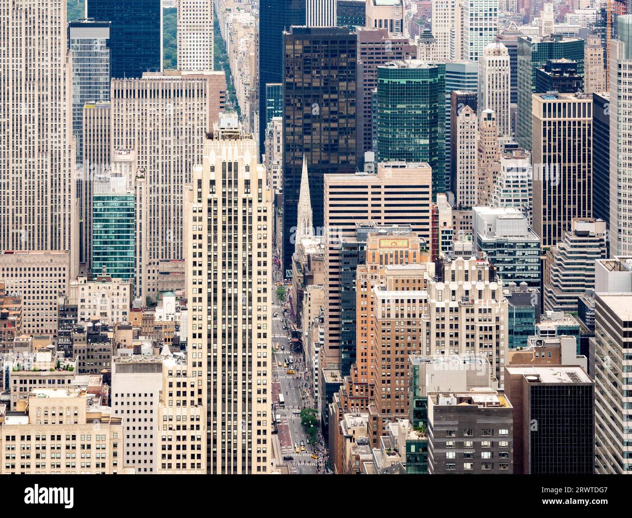 An aerial view of the iconic skyline of Midtown Manhattan in New York ...