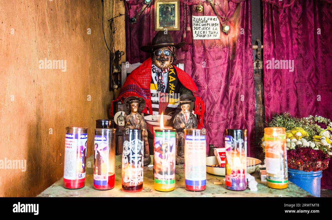 Statue of maximon hi-res stock photography and images - Alamy