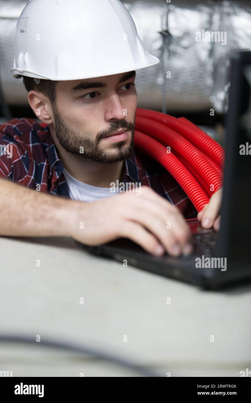 Kitchen boiler engineer hi-res stock photography and images - Alamy
