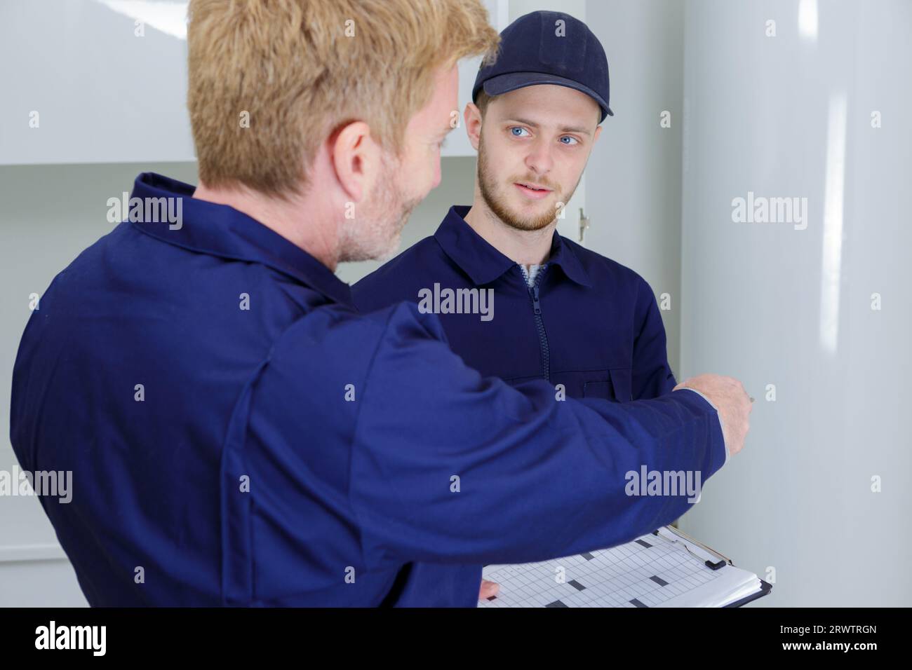 Setting tasks hi-res stock photography and images - Alamy