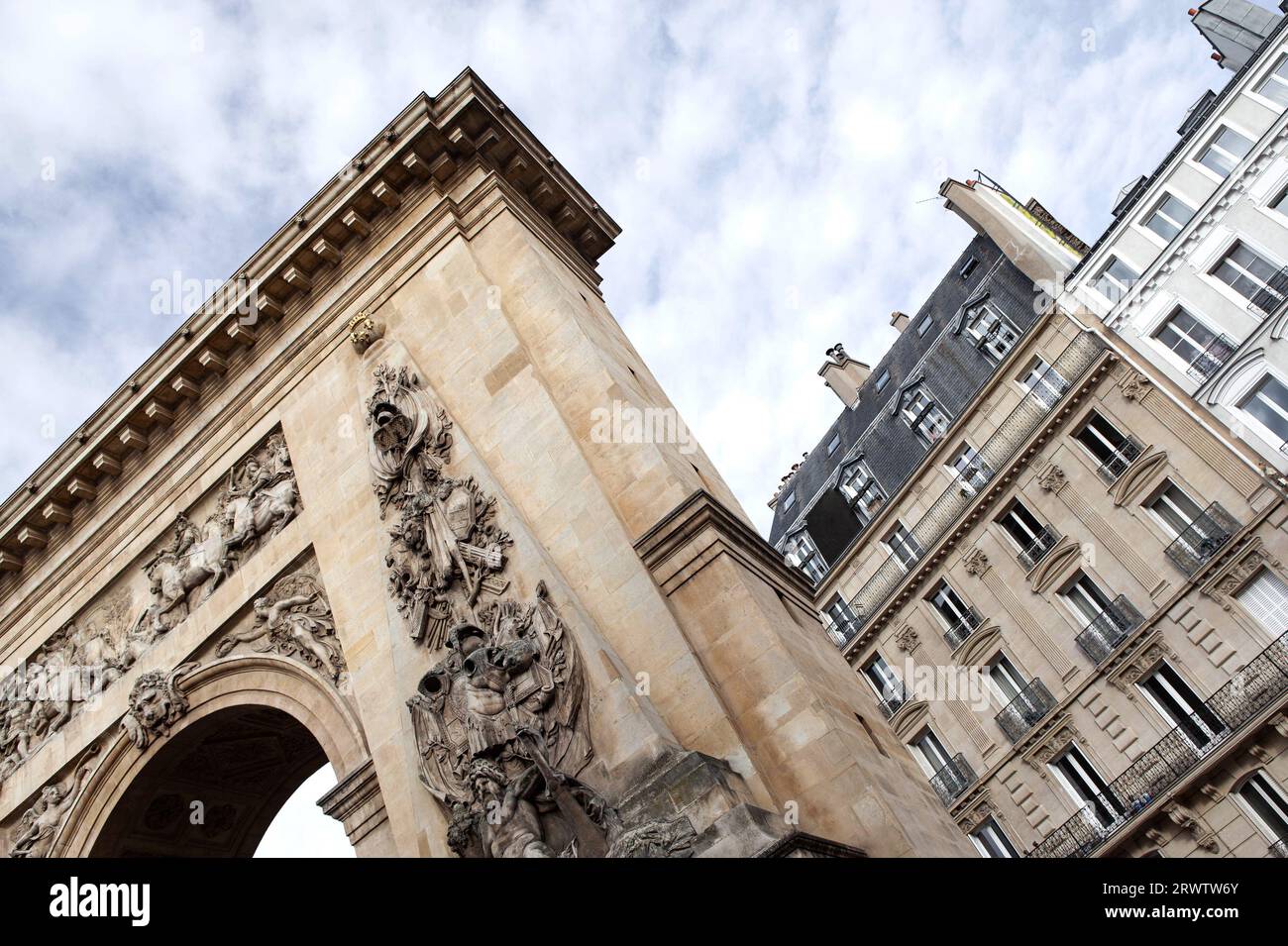 Porte saint denis in hi-res stock photography and images - Alamy