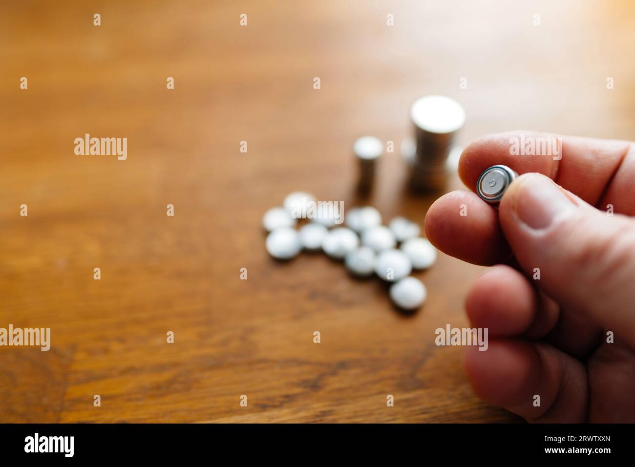 Battery collection sizes hi-res stock photography and images - Alamy