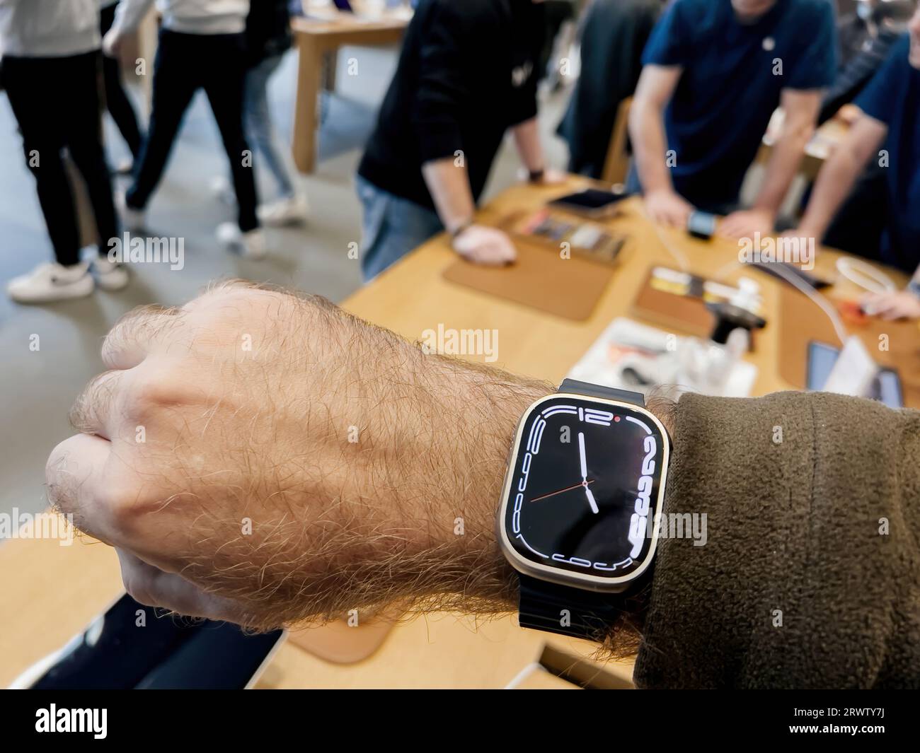 Paris, France - Sep 21, 2022: Apple Store first day of sale for new ...