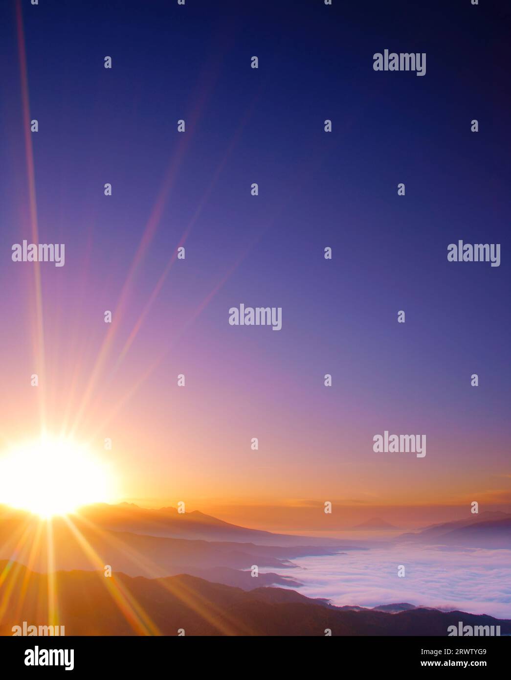 Fuji, sea of clouds, and the rising sun from the Yatsukadake Mountains ...