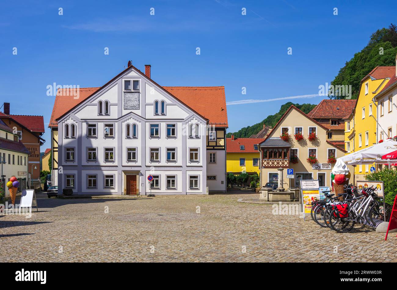 Painters path hi-res stock photography and images - Alamy