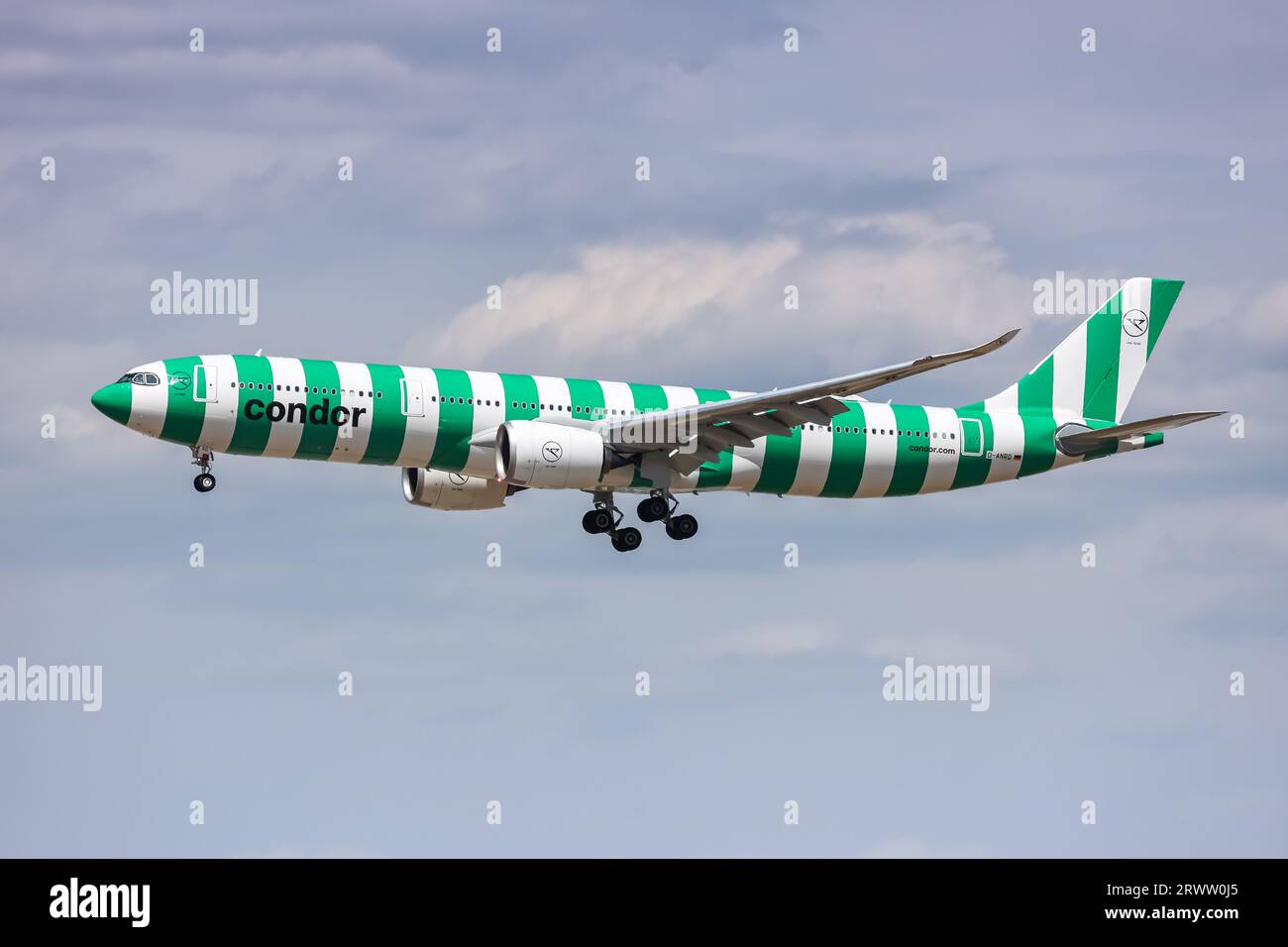 Condor airbus a330 900neo hi-res stock photography and images - Alamy