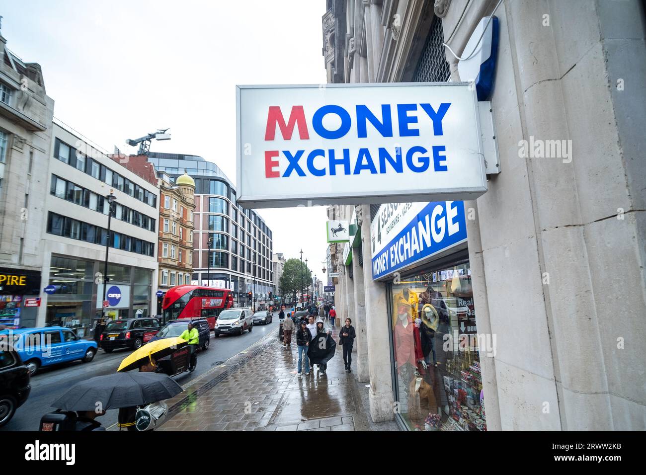 LONDON- SEPTEMBER, 19, 2023: Money Exchange shop on Oxford Street in London’s West End Stock ...
