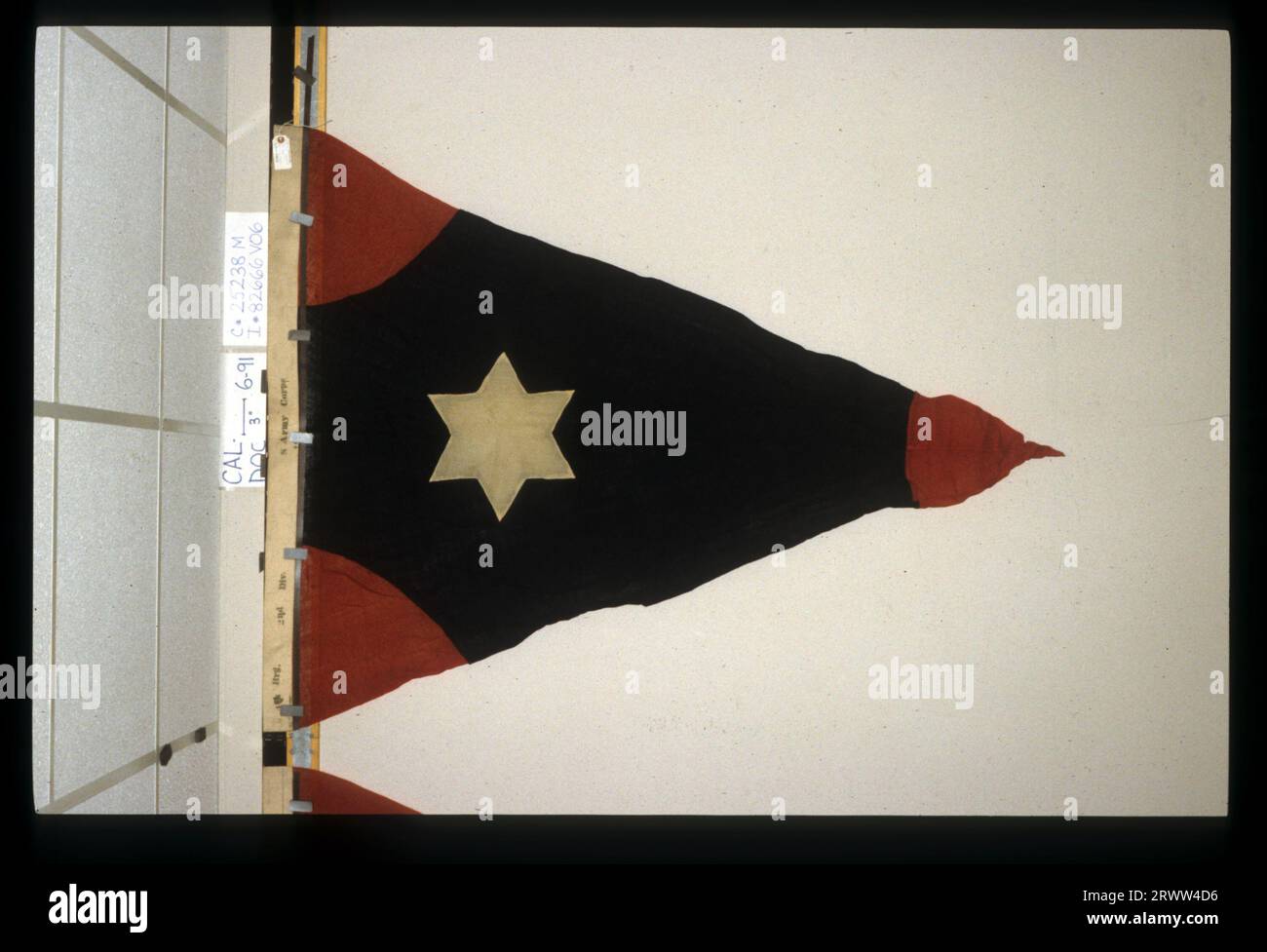 Designating flag. 4th Brigade, 2nd Division, 8th Army Corps. AF*25238M ...