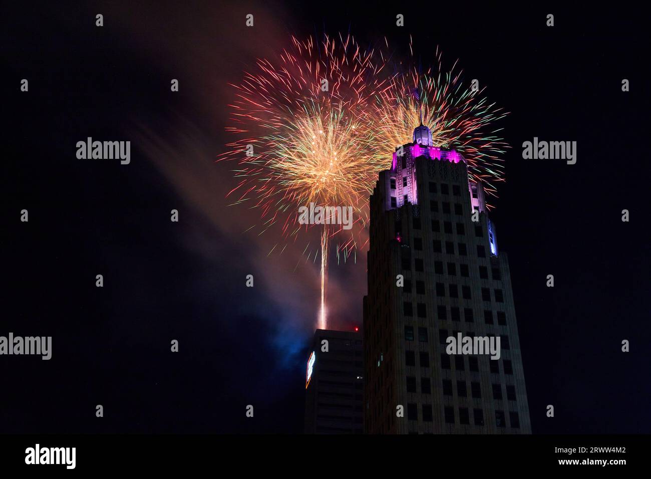 Top of Lincoln Tower with purple lights and brilliant 4th of July ...