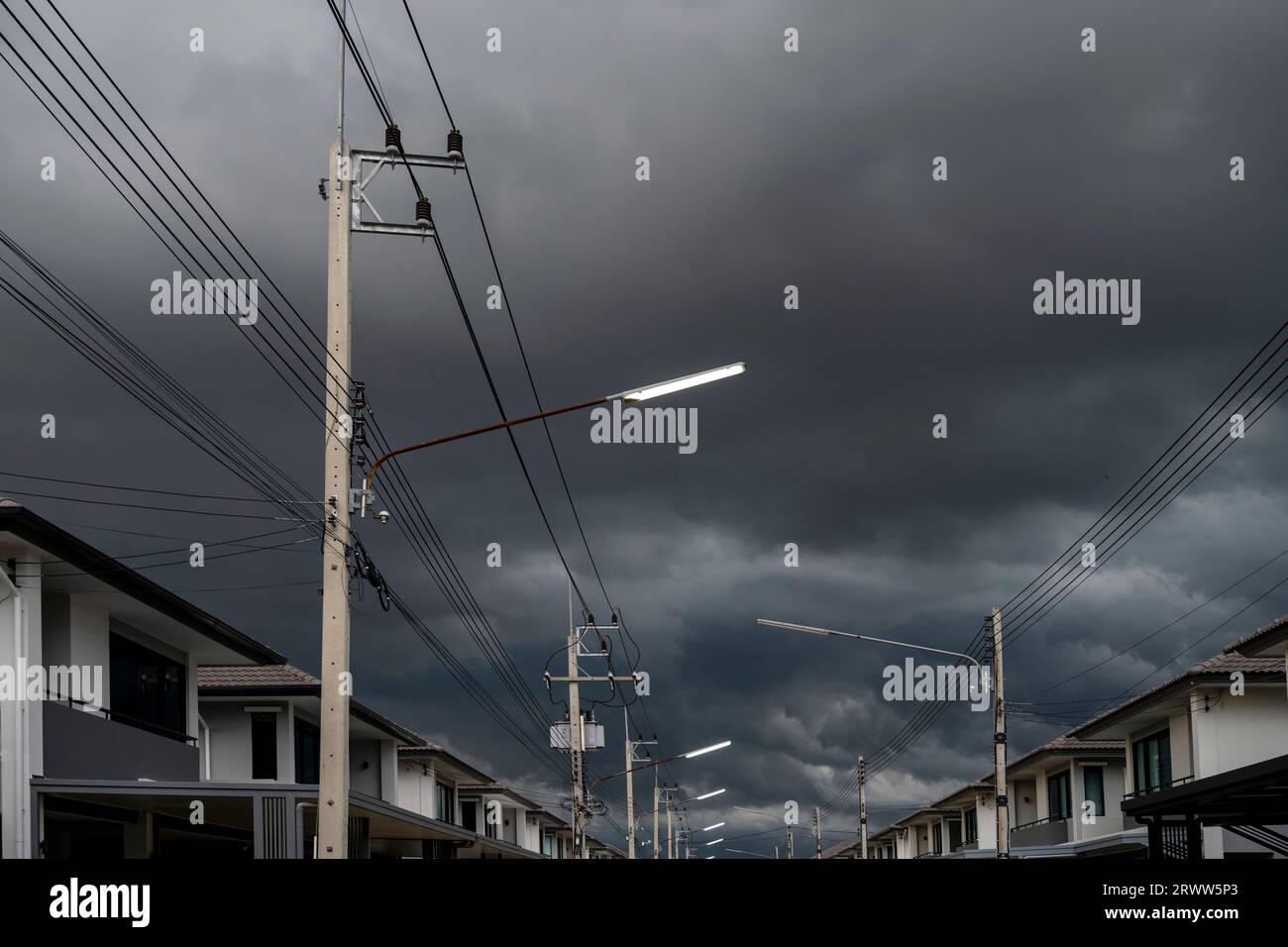 Rain clouds, Before heavy rain storm in the city Stock Photo - Alamy