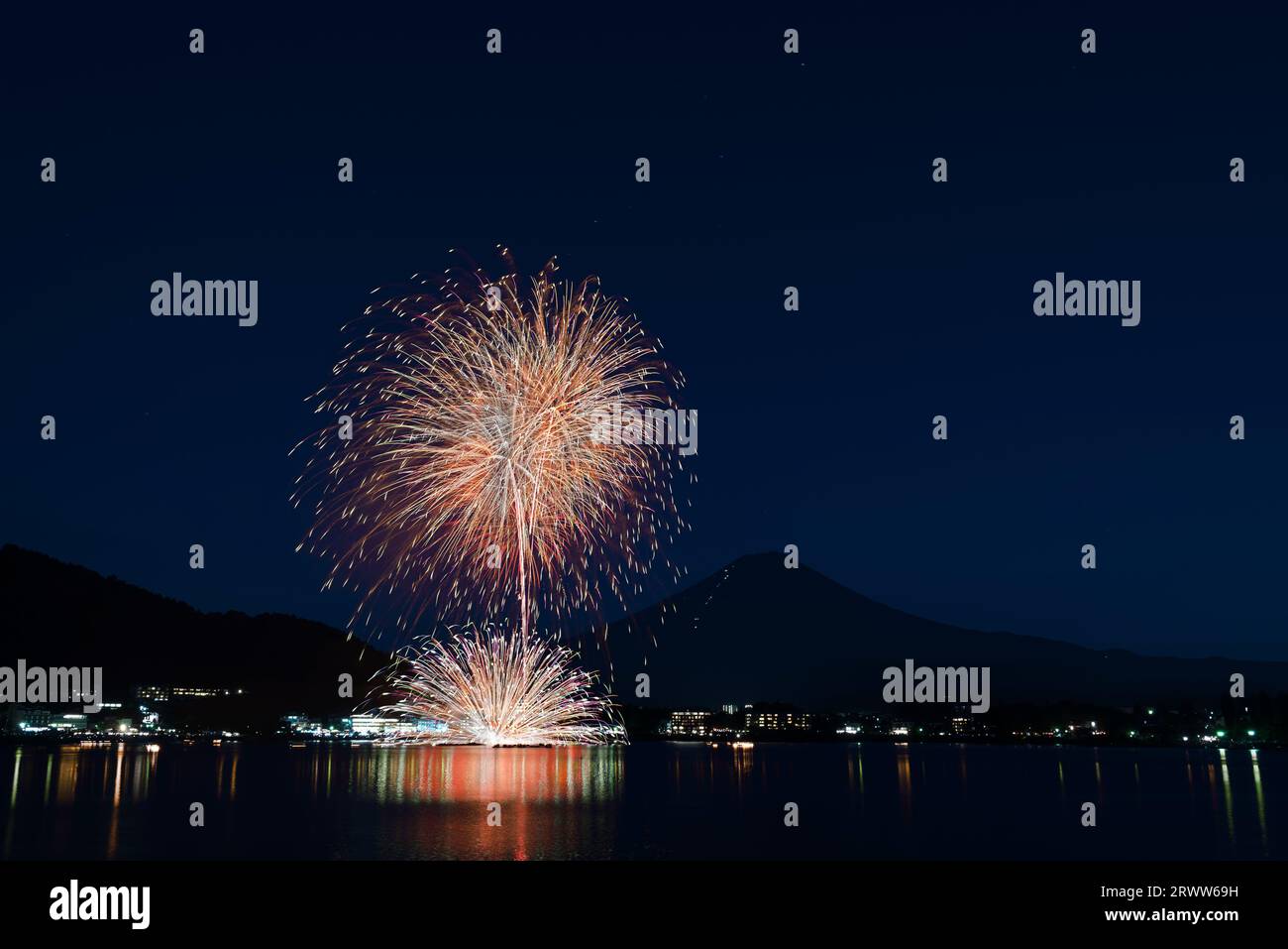 Dance in august hi-res stock photography and images - Alamy