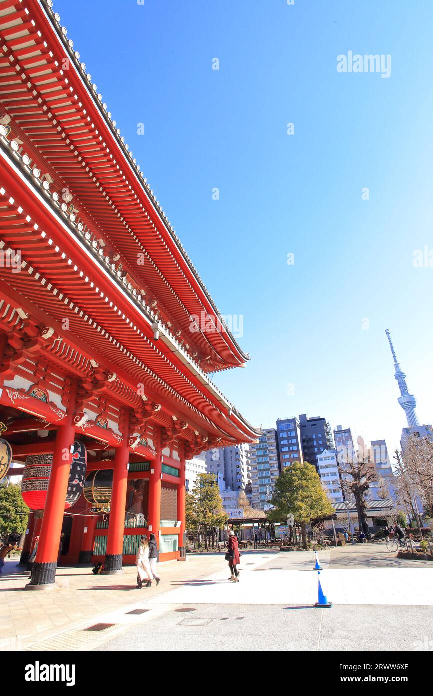 Sensoji Temple Hozomon Gate and Tokyo Sky Tree Stock Photo - Alamy