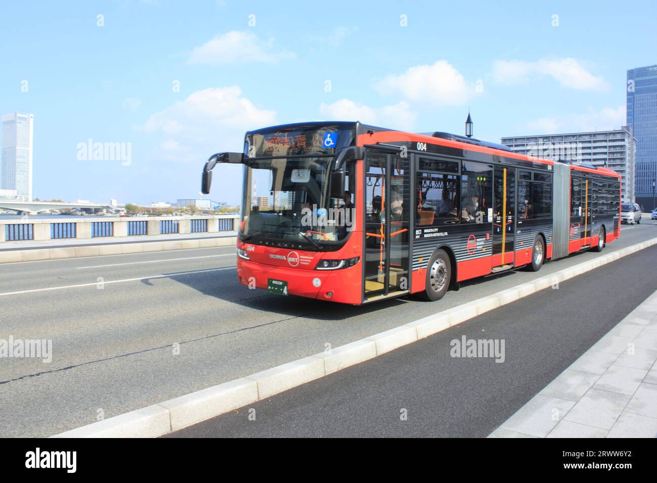 Niigata City BRT Bandai Bridge and BRT connecting bus Stock Photo - Alamy