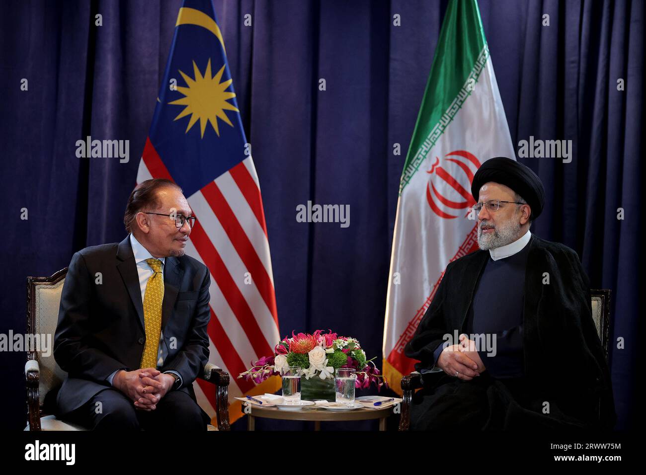 New York, USA. 21st Sep, 2023. Iranian President EBRAHIM RAISI (R ...