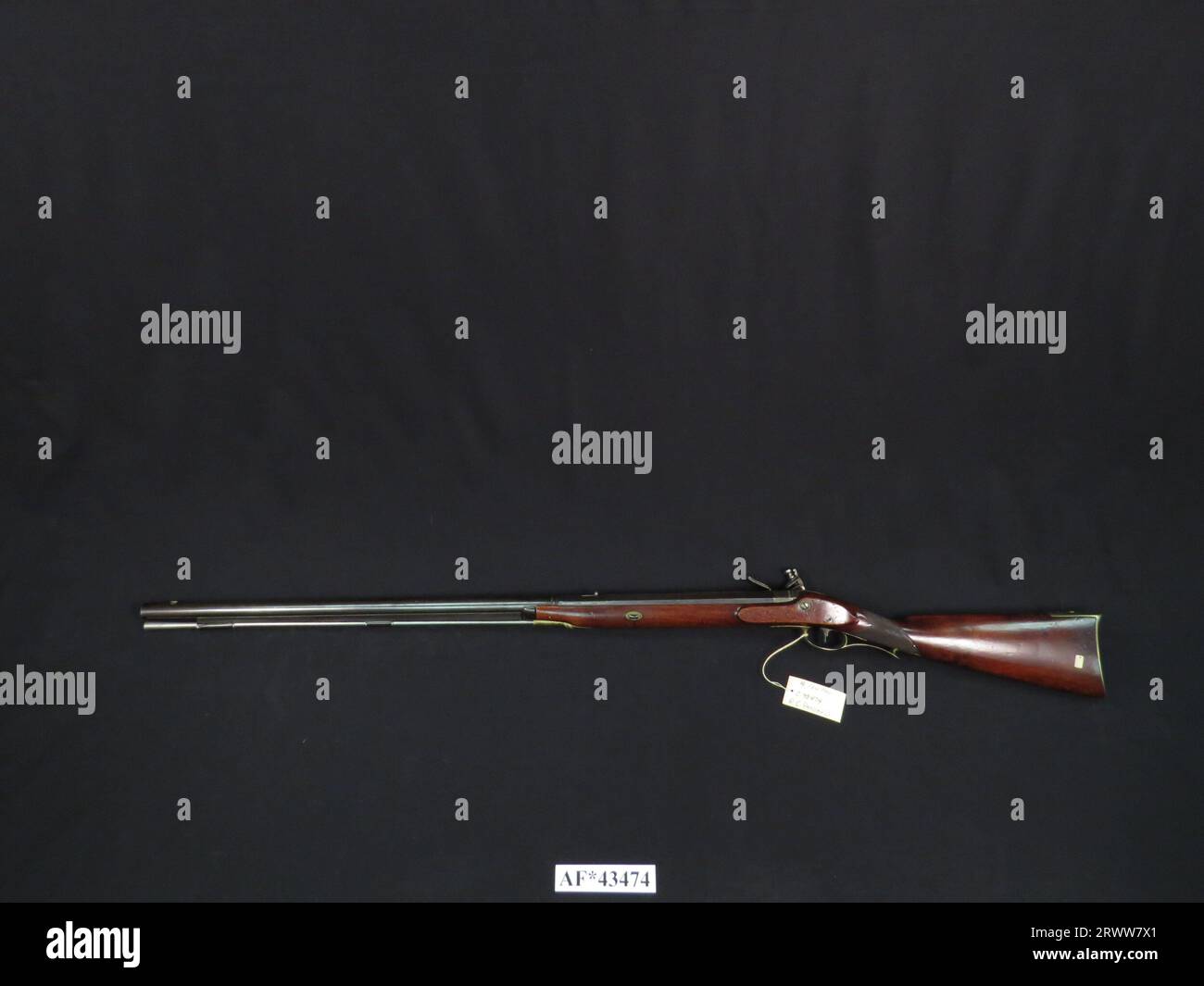 Flintlock mechanism hi-res stock photography and images - Alamy