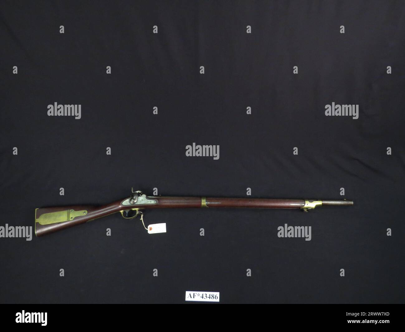 Percussion rifle hi-res stock photography and images - Alamy