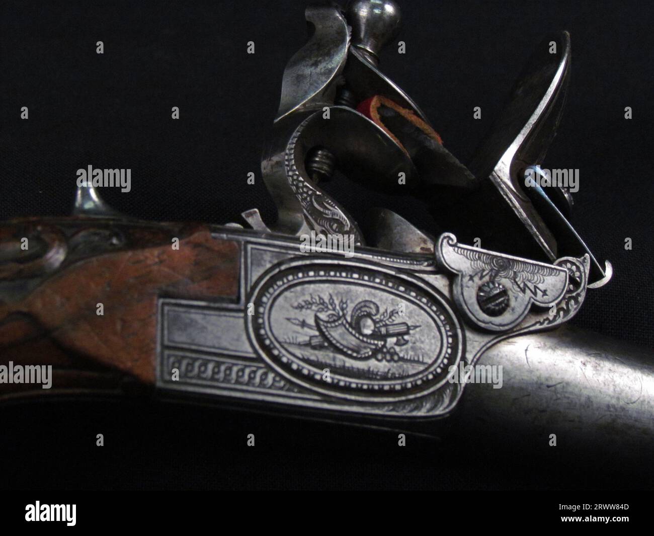 Pistol flintlock hi-res stock photography and images - Alamy